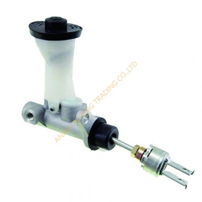 1993-2004 Toyota Clutch Master Cylinder 31410-34012 Fit Toyota Hilux
